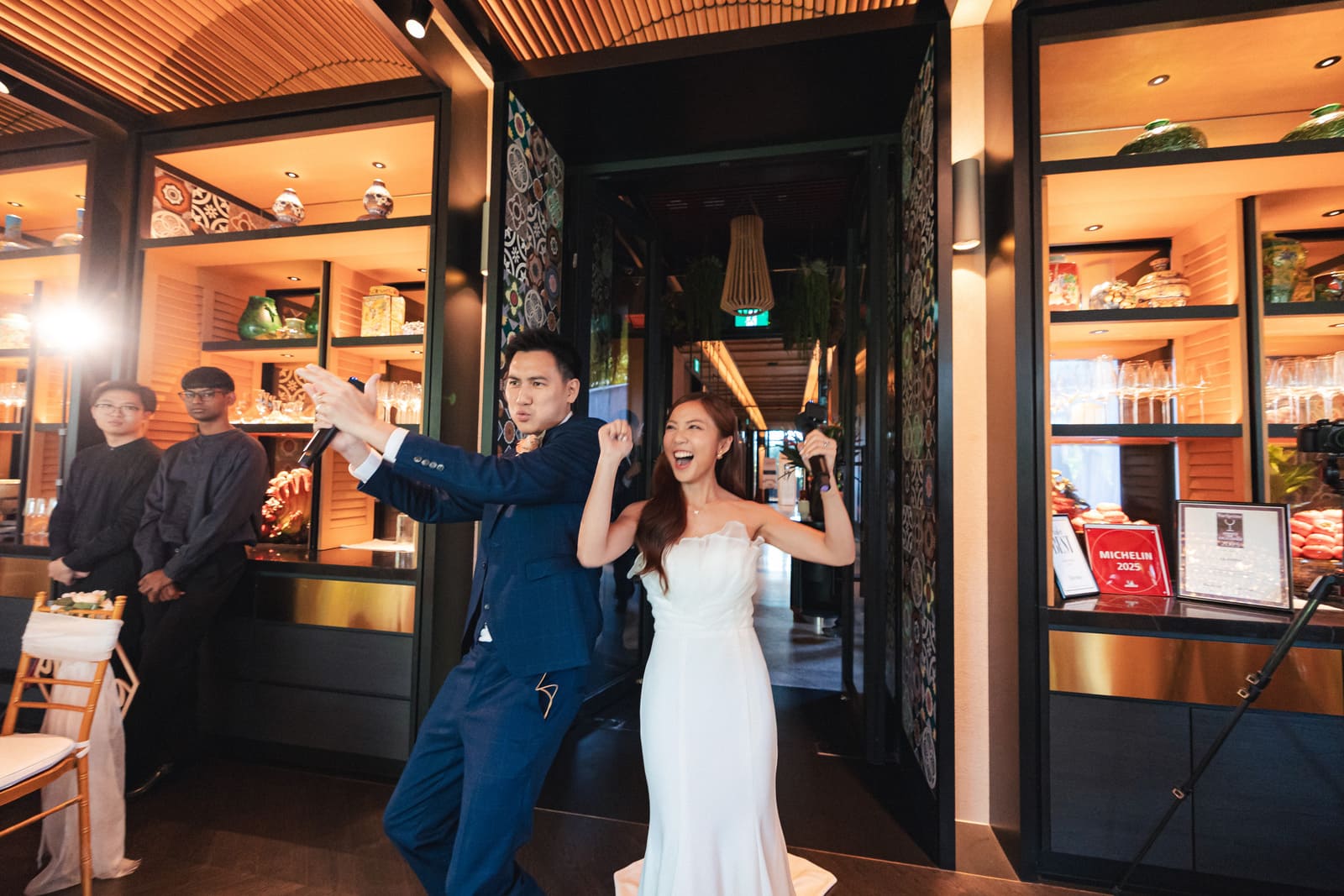 Yu Rong and Tzin's Joyful, Bubbly Wedding at Quenino at Artyzen ...
