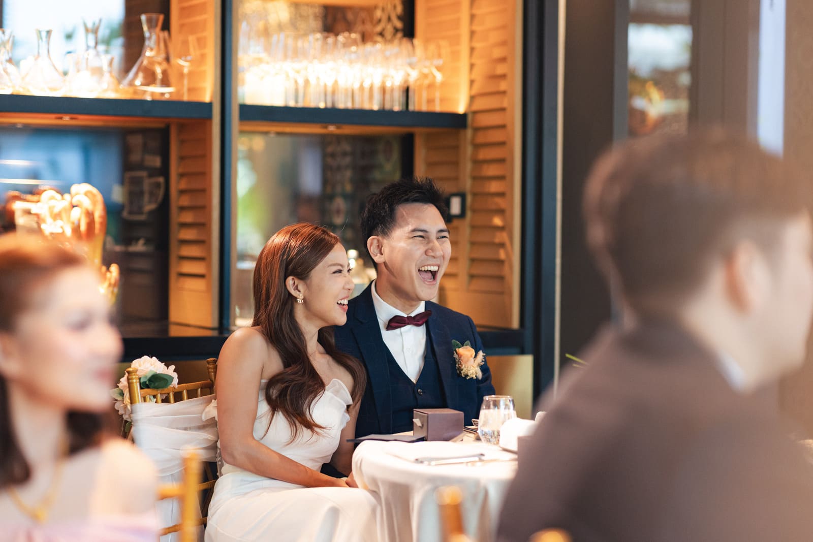 Yu Rong and Tzin's Joyful, Bubbly Wedding at Quenino at Artyzen ...