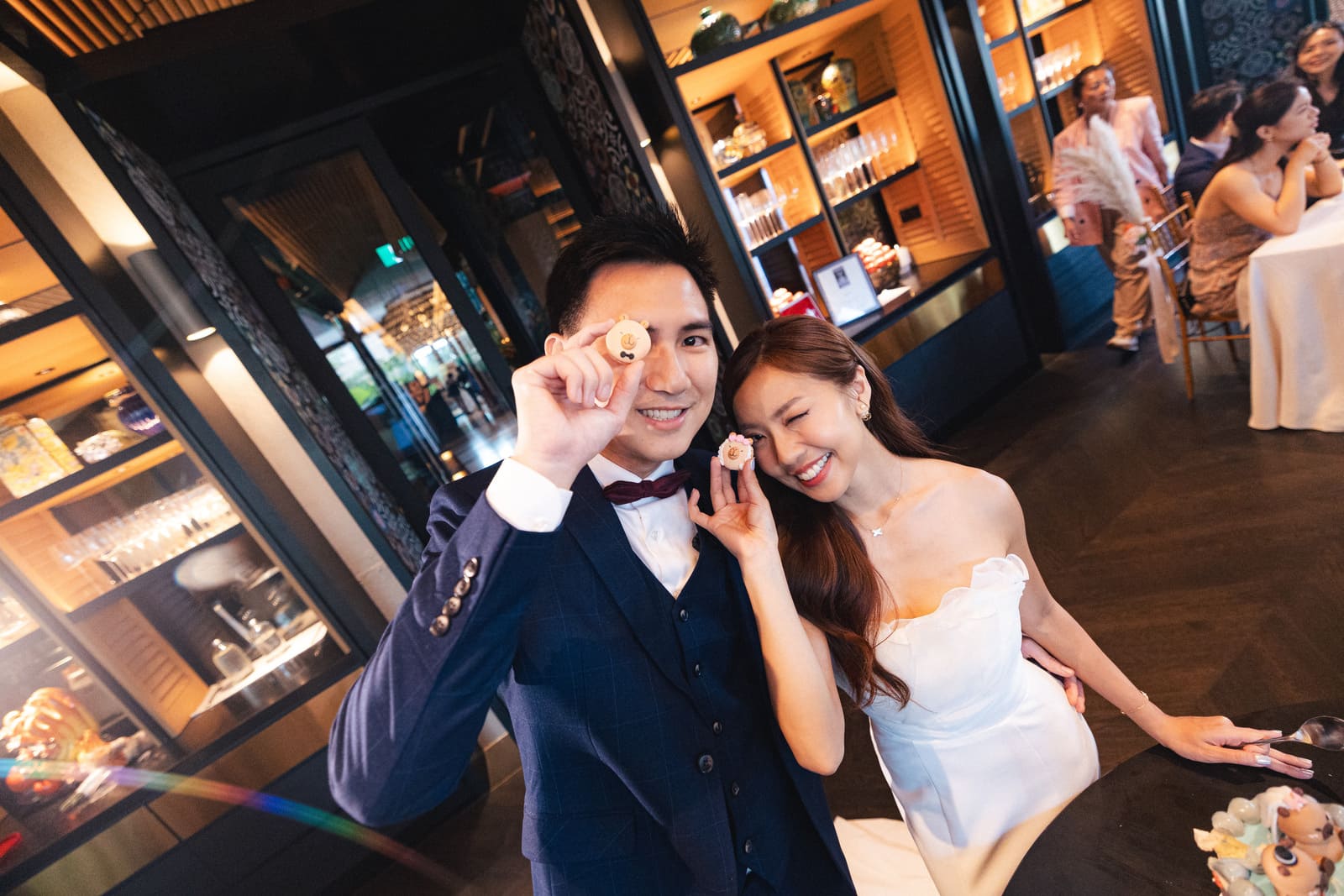 Yu Rong and Tzin's Joyful, Bubbly Wedding at Quenino at Artyzen ...