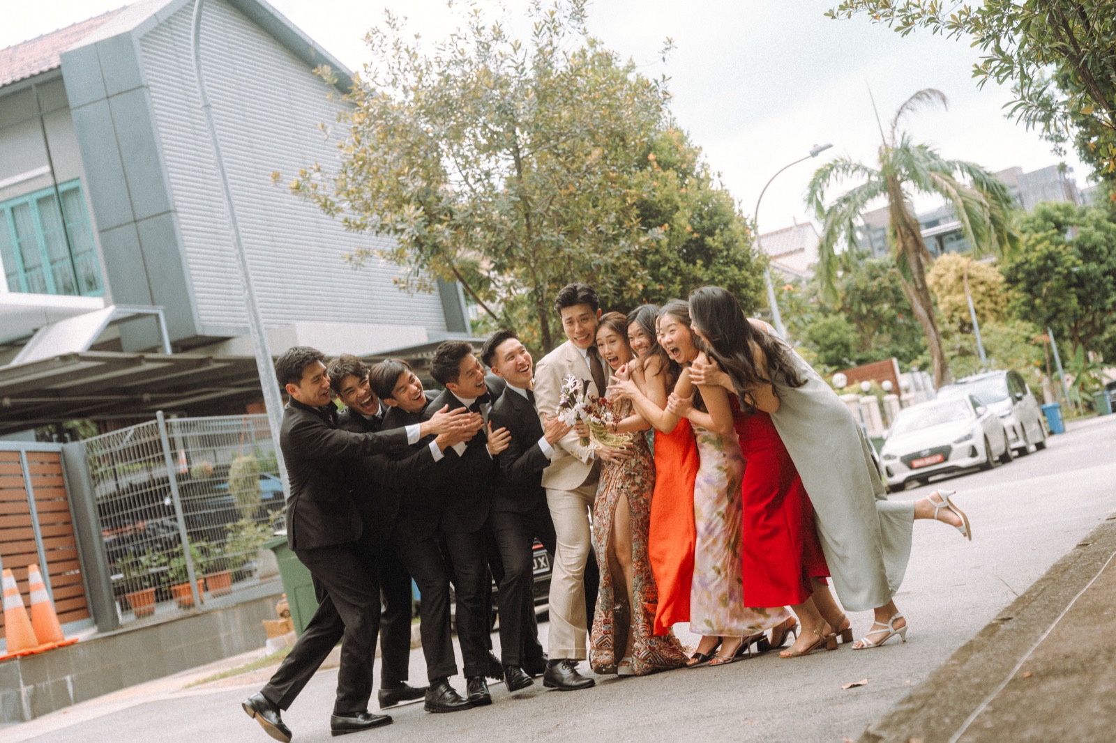 Shuen and Li Da's Vibrant and Grand Wedding at Capella Singapore